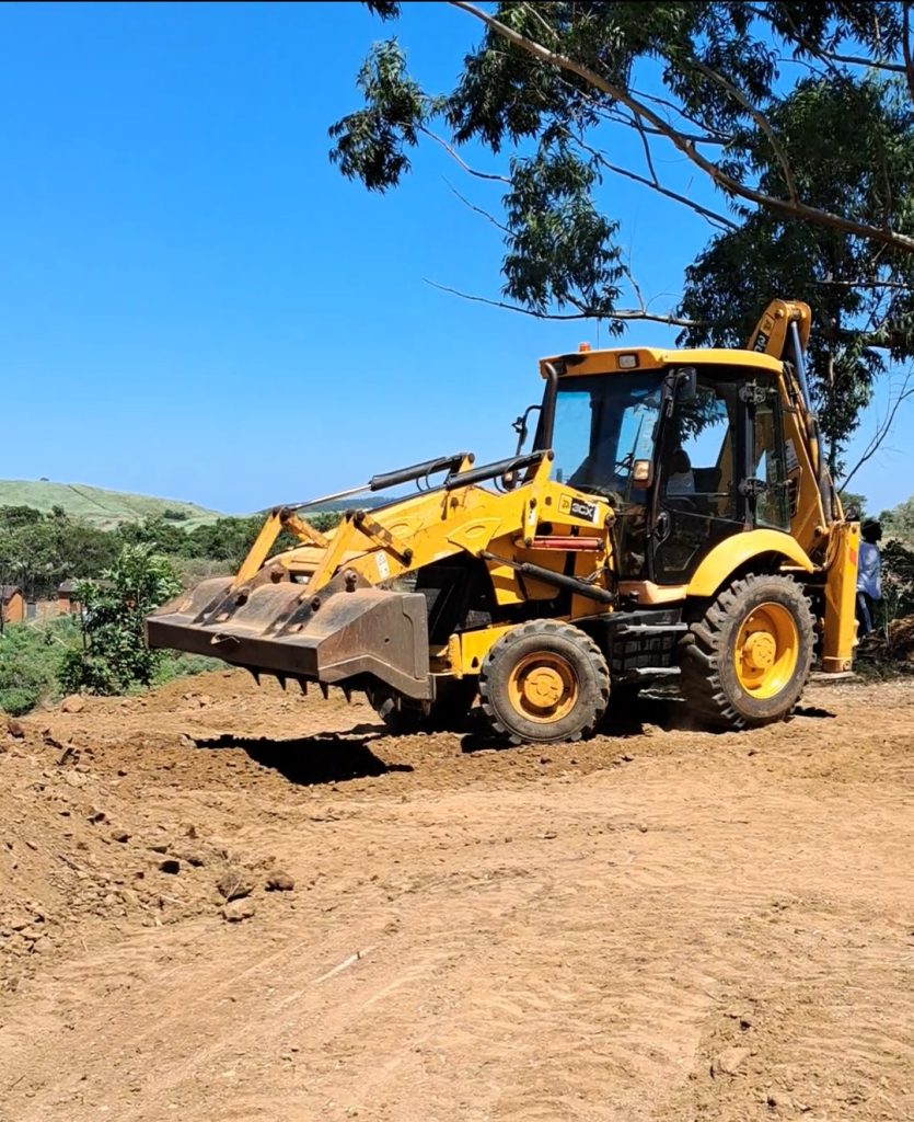 Msuthu TLB Hire - TLB and Plant Machinery